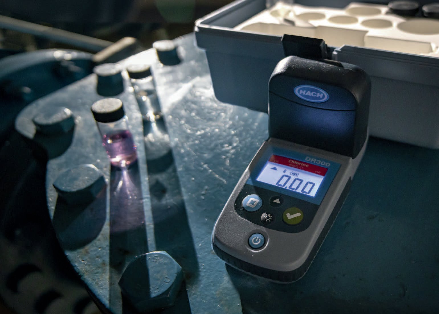 Kapesní kolorimetr DR300 Hach